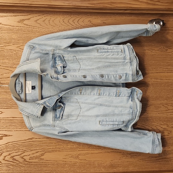 Universal Thread | Jackets & Coats | Universal Thread Denim Jacket ...